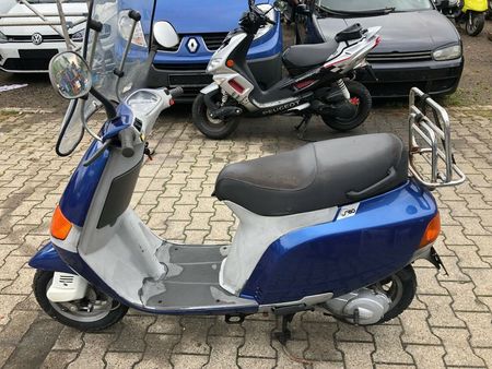 PIAGGIO PIAGGIO SFERA NSL VOLLFAHRBEREIT Gebrauchtmotorrad