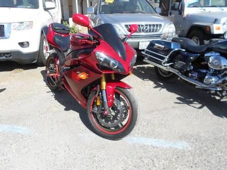 YAMAHA 2008-yamaha-yzf-r1 Used - the parking motorcycles