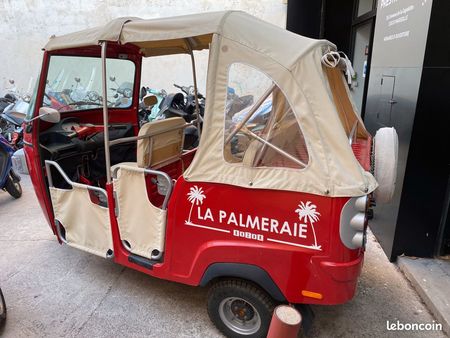 PIAGGIO triporteur-piaggio-ape-200-calessino-rouge Gebrauchtmotorrad