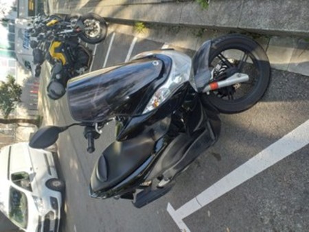 HONDA honda-pcx-125cc-red-2020-stunning-hpi-clear-like-new-in-acton ...