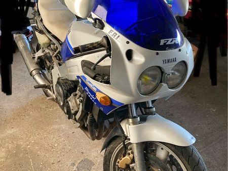 YAMAHA yamaha-1000-fzr-genesis occasion - Le Parking