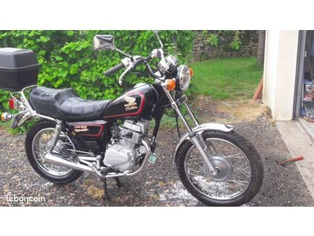 HONDA honda-cm-125-custom occasion - Le Parking