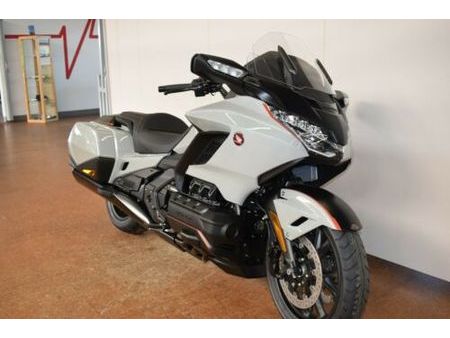 HONDA honda-gl-1800-gold-wing-bagger-dct-goldwing-2021 tweedehands - De ...