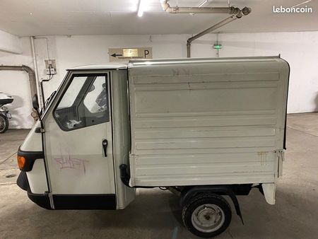 PIAGGIO piaggio-triporteur-50-ape-2temps-sans-permis occasion - Le Parking