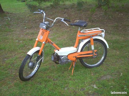 HONDA honda-pf-50-mobylette-mbk-motobecane-motoconfort-peugeot ...