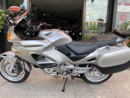 HONDA 1989-honda-hawk-nt650-gt650-bros-cafe-racer-street-fighter Used ...