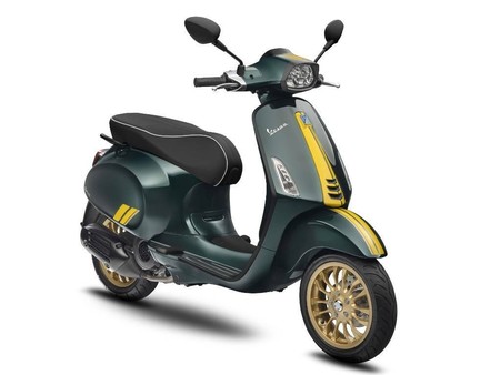 PIAGGIO vespa-150-sprint-veloce-verde-ascot Used - the parking motorcycles