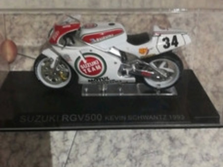 SUZUKI 1986-suzuki-rgv-250-vj21-decals-stickers-graphics-kits ...