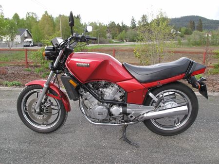 YAMAHA yamaha-xz550-rj-visjon Used - the parking motorcycles
