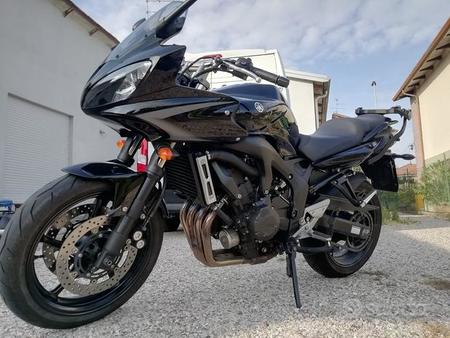 YAMAHA yamaha-fazer-600-2007-god Used - the parking motorcycles