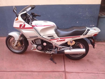 YAMAHA YAMAHA FJ 1200 CAFE RACER ZEER LEUK OM TE ZIEN! tweedehands - De ...