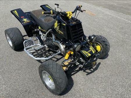YAMAHA 2004-yamaha-banshee-yfz350-road-registered-2-stroke-twin-special ...