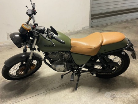 SUZUKI suzuki-tu-125-xt de segunda mano el Parking