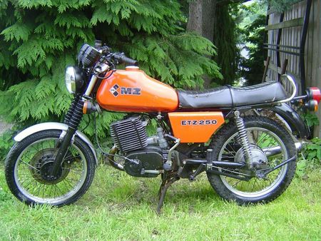 MZ mz-etz-250-in-orangerot Used - the parking motorcycles