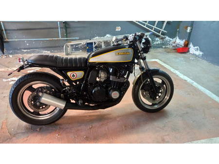 Kawasaki Gpz 400 F2 Cafe Racer | Reviewmotors.co