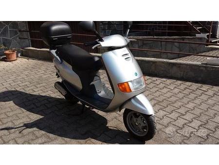 PIAGGIO roller-125-piaggio-sfera-125-blau Used - the parking motorcycles