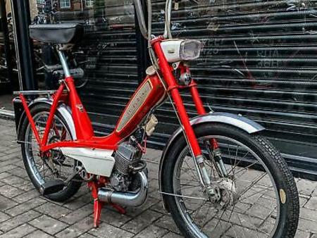 MBK sold-1977-mobylette-moby-50-pedal-pop-moped-project tweedehands ...