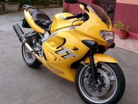 TRIUMPH 2001-triumph-tt-600 Used - the parking motorcycles