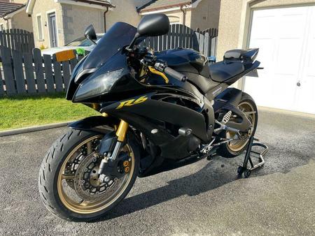 YAMAHA yamaha-r6 de segunda mano el Parking
