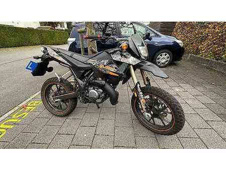 GENERIC generic-trigger-50-sm Gebrauchtmotorrad