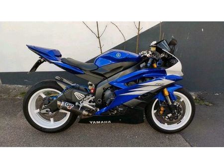 2006 Yamaha R6 Blue