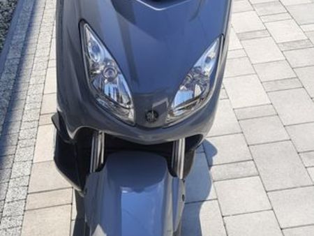 YAMAHA YAMAHA X MAX 250/125 KAT B NARDO GREY tweedehands - De Parking