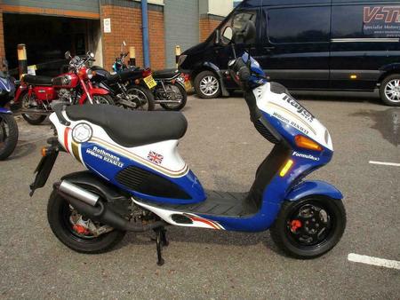 ITALJET italjet-formula-50-lc-2000-rare-scooter-in-williams-gp-rothmans ...