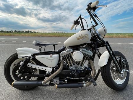 HARLEY DAVIDSON harley-davidson-white-springer-bobber-custom-bike ...