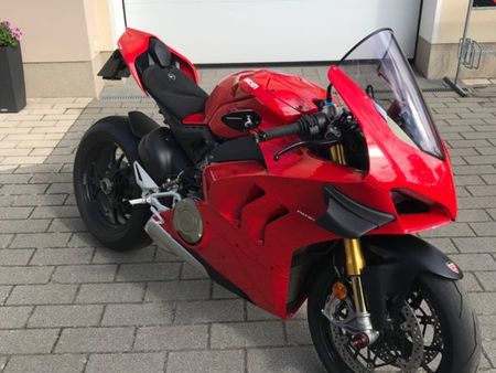 DUCATI ducati-panigale-v4-s Gebrauchtmotorrad