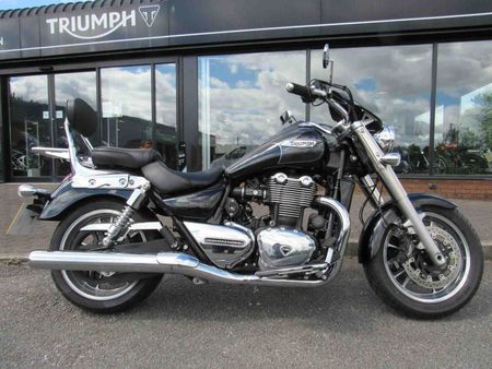 TRIUMPH triumph-thunderbird-commander-1700cc Used - the parking motorcycles