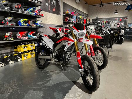 HM MOTO destockage-hm-by-vent-50-derapage-low-2023-neuve-3590-euros-au ...