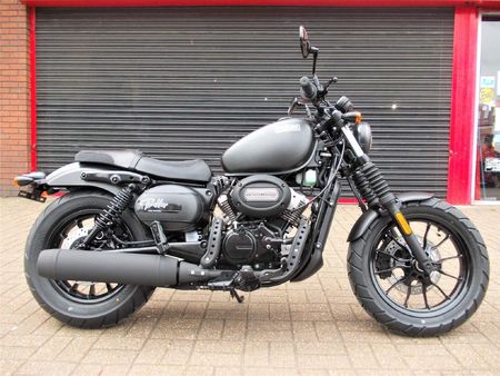 Hyosung 125cc Bobber | Reviewmotors.co