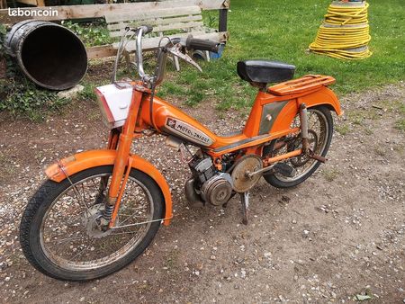 MBK mobylette-motobecane-moto-confort-50-v-qui-demarre occasion - Le ...