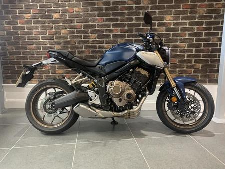 HONDA honda-cb650r-2021-model-matt-jeans-blue-7444-miles Gebrauchtmotorrad