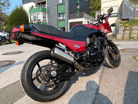 KAWASAKI gpz-900-japan-umbau-rennmotorrad Used - the parking motorcycles