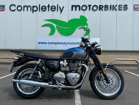 TRIUMPH triumph-bonneville-t120-2022-stunning-example-in-blue-silver ...