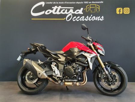 SUZUKI suzuki-gsr-750-2011-750-cm3-moto-roadster-44-172-km-rouge-76150 ...