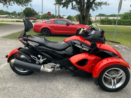 Can Am Spyder RS Roadster Replica Graphic Kit Red Kutvek