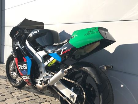 SUZUKI suzuki-rgv-250-vj21-rennmotorrad Gebrauchtmotorrad