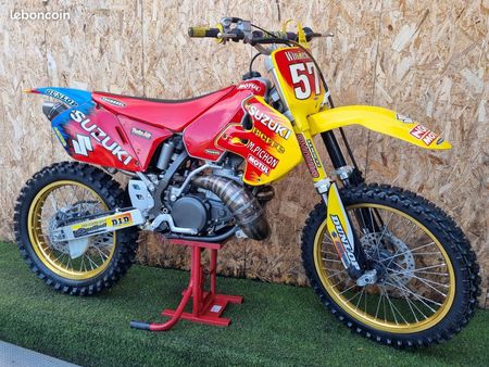 SUZUKI suzuki-rm-250-1998 Used - the parking motorcycles