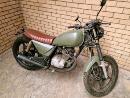 SUZUKI motorbike-125cc-army-mutt-scrambler-classic-retro-1999-suzuki ...