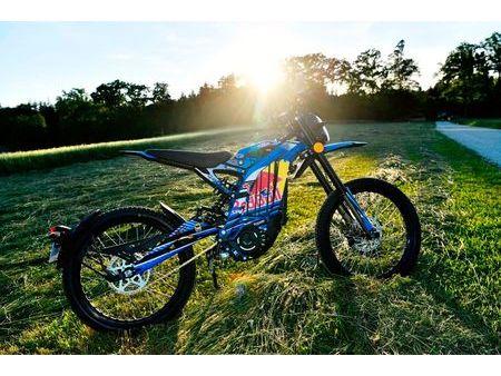 SUR RON red-bull-elektro-motorrad-surron-light-bee-l1ex ...