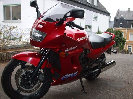 KAWASAKI kawasaki-gpz-1100-horizont-rot-zxt-10-e Used - the parking ...