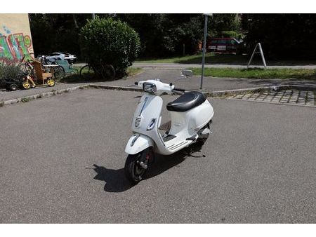 PIAGGIO vespa-s50-einer-der-letzten-2-takter-70ccm Gebrauchtmotorrad