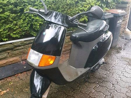 PIAGGIO piaggio-sfera-50-nsl-49-ccm-2-7-kw-50-km-h Gebrauchtmotorrad