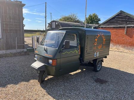 PIAGGIO piaggio-ape-200cc-converted-coffee-cart-tuk-tuk Gebrauchtmotorrad