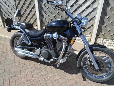 SUZUKI suzuki-vs-1400-intruder-bobber-all-new-paint-one-of-tank-frame ...