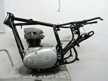 BSA 1967-bsa-650-lightning-frame-engine-motor-a65l-matching-number-no ...
