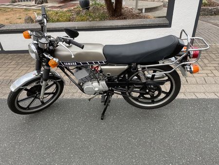 YAMAHA yamaha-rd-50-m-2e0-50er-mokick-moped tweedehands - De Parking