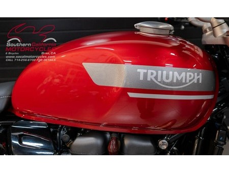 TRIUMPH 2023-triumph-speed-twin-1200-red-hopper occasion - Le Parking